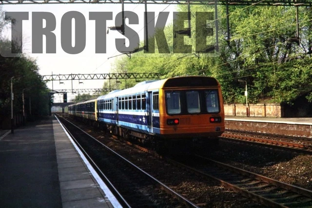 35MM SLIDE BR British Rail DMU Class 142 142060 c1986 Original £4.99 ...