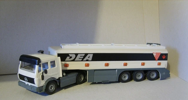 SIKU 3511 MERCEDES-BENZ SK mit Tankauflieger TOPAS in weiß/grau ...