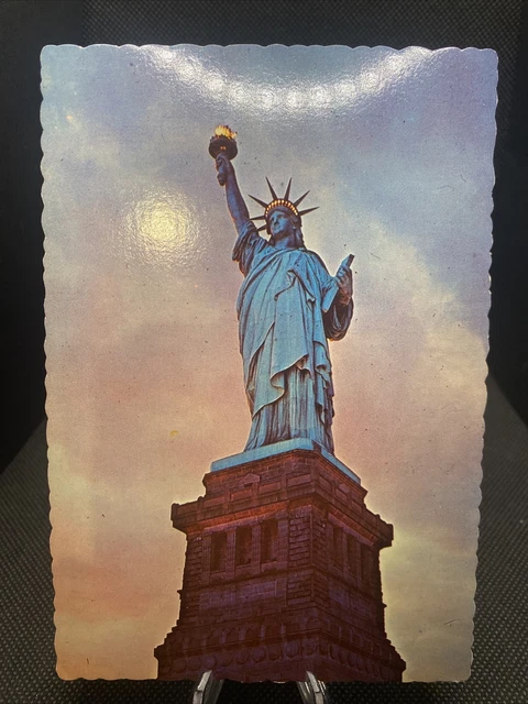 POSTCARD: STATUE OF Liberty National Monument New York Harbor H4 £2.27 ...