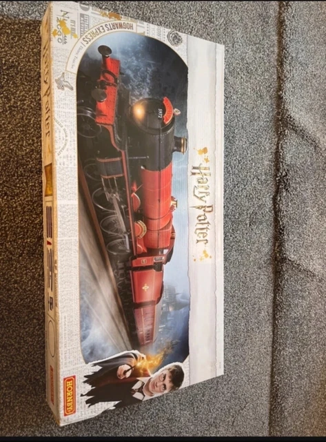 HORNBY HARRY POTTER Hogwarts Express Train Set £250.00 - PicClick UK