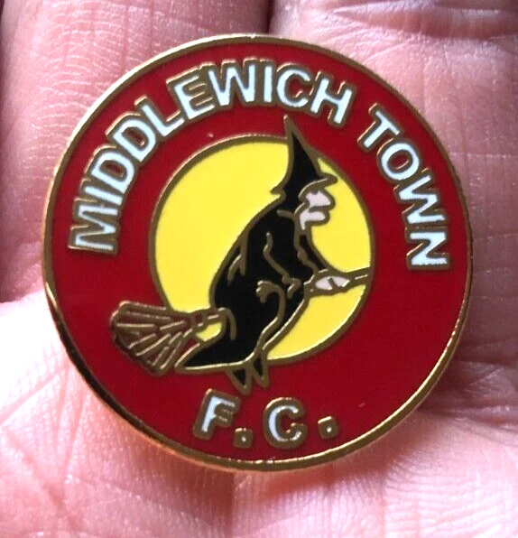 QUALITY NON LEAGUE Middlewich Town F.c. Crest Enamel Pin Badge £2.99 ...