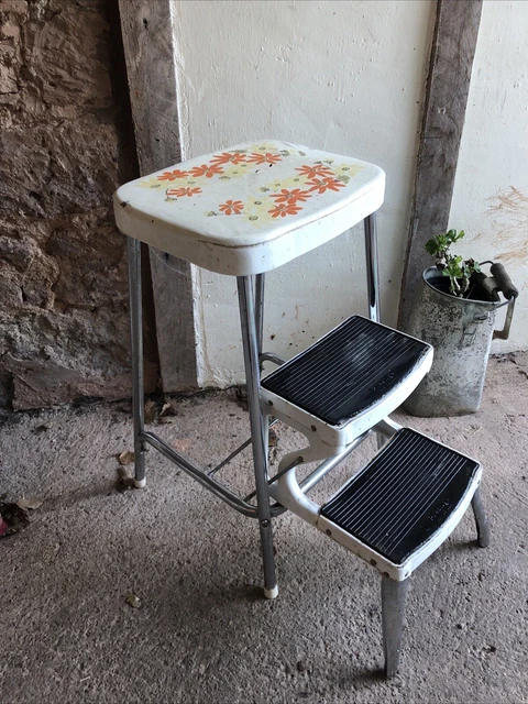 VINTAGE PRESTIGE RETRO Fold Out Step Up Kick Stool Steps Classic 70s £ ...