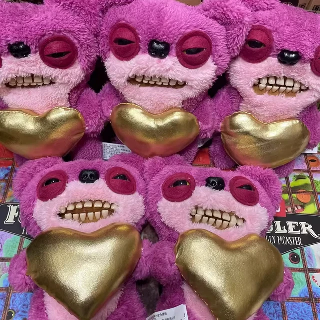 VALENTINE'S DAY GOLD Heart Pink Fuggler 9" LOVE FUGG Plush Toy £29.95 ...