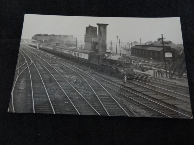 SOUTHALL RAILWAY STATION Steam Train PHOTO London - 91682 £1.75 ...
