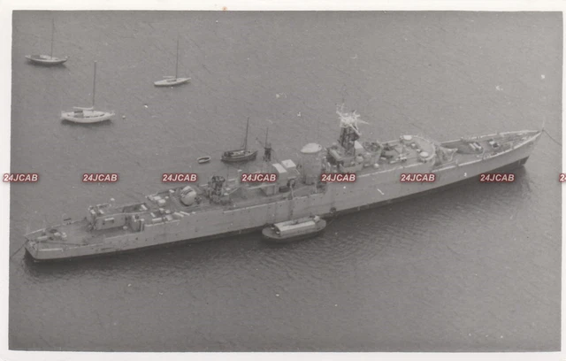 ORIGINAL PHOTOGRAPH ROYAL Navy. HMS "Urchin" Destroyer Frigate WW11 ...