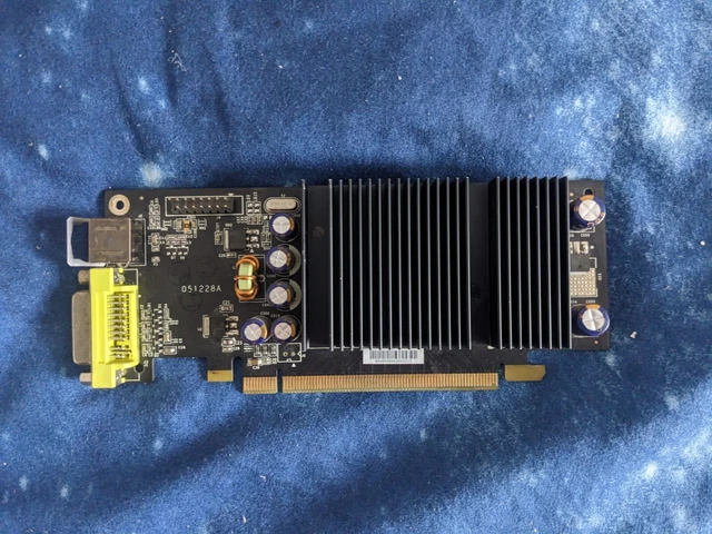 XFX PV-T72V-PANG GEFORCE 7100GS scheda grafica EUR 11,65 - PicClick IT