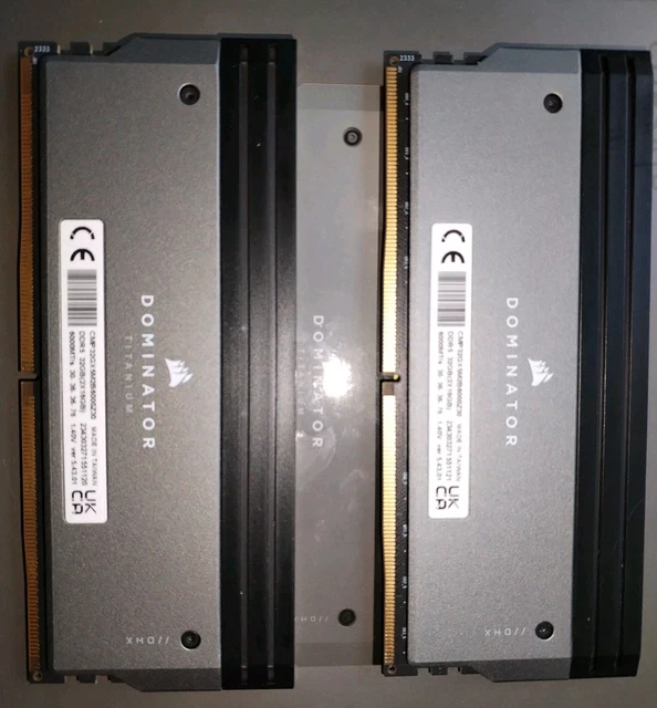 CORSAIR DOMINATOR TITANIUM kit CMP32GX5M2B6000Z30 32 GB 2x16 GB DDR5 £ ...