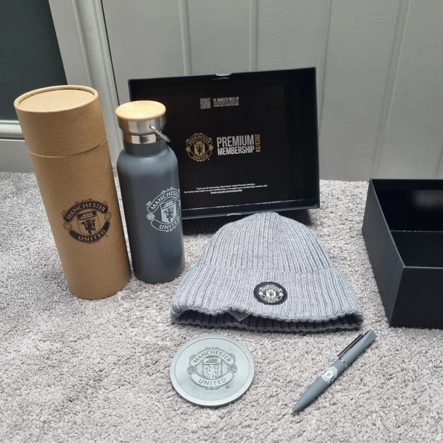 MANCHESTER UNITED (MAN Utd) Premium Membership Gift Box 2023-24 ...