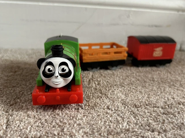 THOMAS & FRIENDS SODOR SAFARI PANDA PERCY MOTORIZED REVOLUTION ...