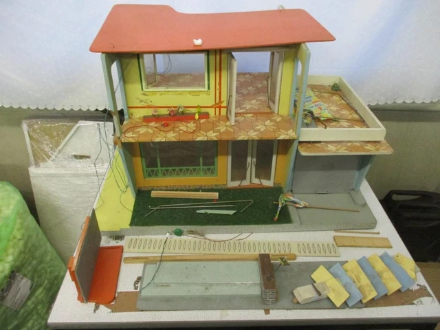 G5786) PUPPENHAUS DDR Design ca. 72x77x45 cm EUR 21,00 - PicClick DE