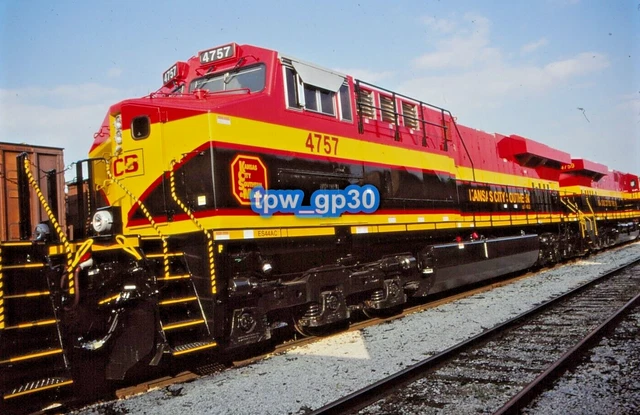 ORIGINAL SLIDE KANSAS City Southern KCS ES44AC #4813 Action ...