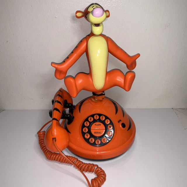 TIGGER PHONE WALT Disney From Winnie The Pooh Animated Talking ...