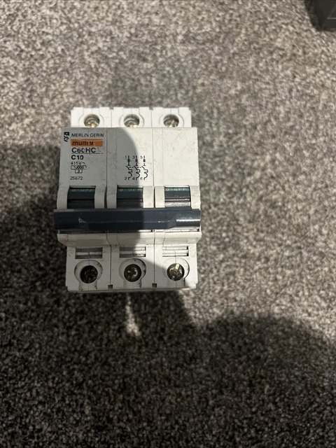 MERLIN GERIN MULTI 9 C60HB B10 415v triple pôle MCB EUR 7,72 - PicClick FR