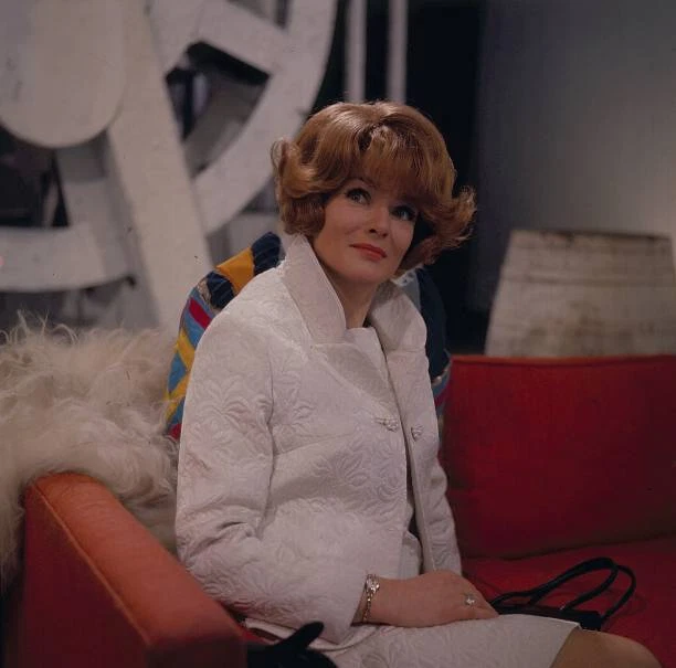 ACTRESS MOIRA REDMOND from the TV drama 'Upheavals Likely Amongst- Old ...