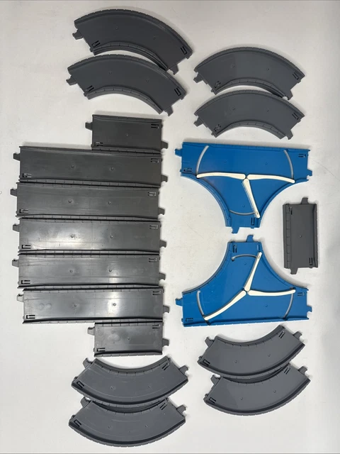 THOMAS AND FRIENDS TOMY Trackmaster Road Pieces Bundle X18 £11.99 ...