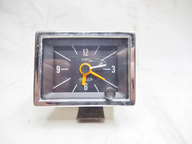 ANCIENNE MONTRE DE TABLEAU DE BORD JAEGER QUARTZ 12V...PEUGEOT RENAULT ...