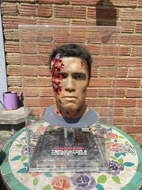 TERMINATOR 2 FULL Size Replica Movie Prop Head In Light Up Display £550 ...