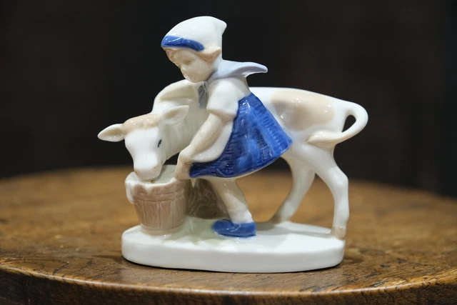CARL SCHNEIDERS ERBEN Porcelain Girl Feeding Cow Milk Germany 1859 ...