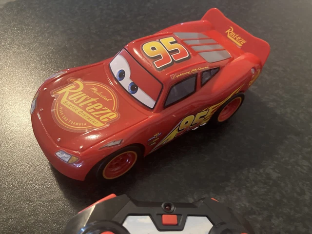 DISNEY PIXAR CARS Lightning McQueen Remote Control Car - Dickie Toys ...