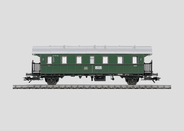 MARKLIN 4314 HO Scale 2nd Class DB Passenger Car With Two Axles £47.90 ...