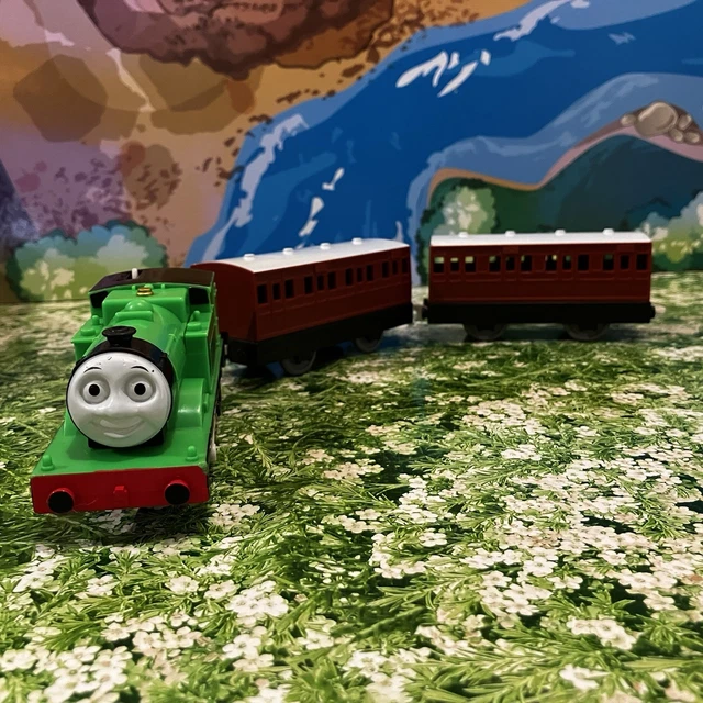 TOMY OLIVER & COACHES Trackmaster Thomas & Friends Motorised Train Rare ...