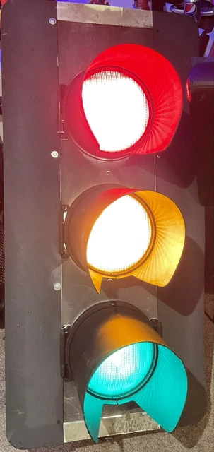 SIEMENS TRAFFIC LIGHTS With Professional Traffic Light Sequencer!!! £ ...