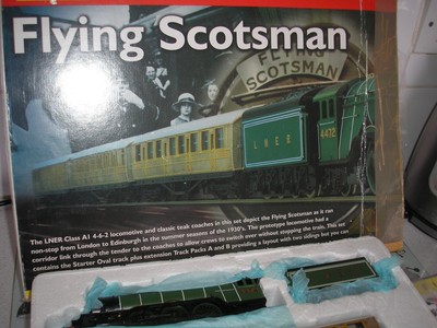 HORNBY FLYING SCOTSMAN 00 Gauge Electric Train Set R1039 part set only £65.99 - PicClick UK