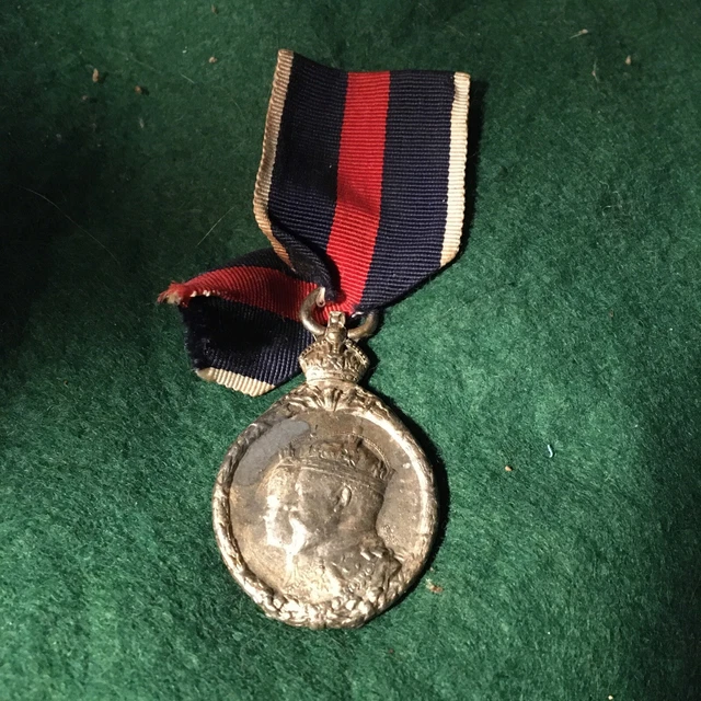 KING GEORGE V1 Queen Elizabeth Coronation Medal 1937 EUR 4,70 - PicClick IT