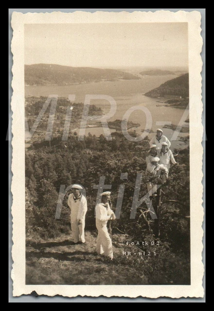 FOTO, WK2, TORPEDOBOOT "Möwe", 4 Matrosen in einem Baum, Kristiansand ...