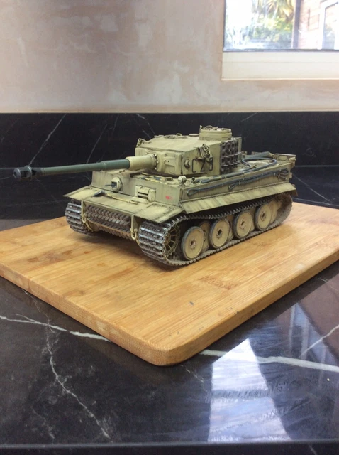 1/35 GERMAN TIGER 1 Early Eastern Front 1943 Model Tank Kit Built And ...