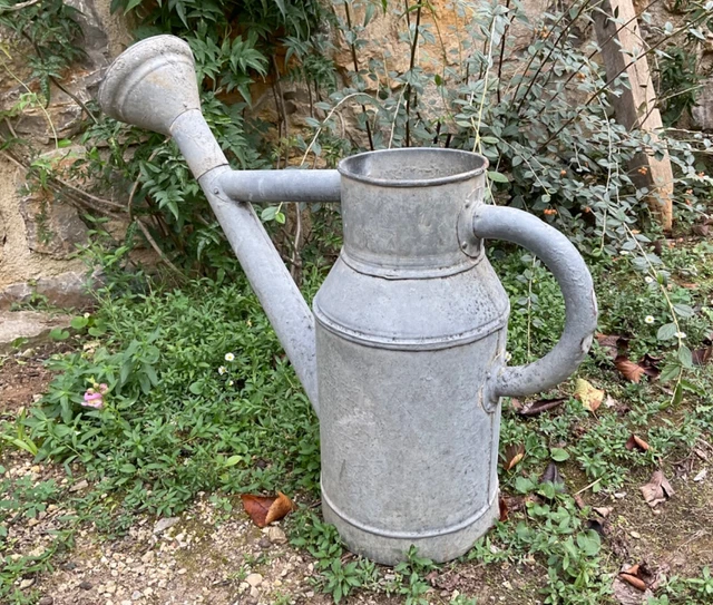 ARROSOIR ANCIEN EN zinc. Authentique et décoratif. EUR 79,00 - PicClick FR