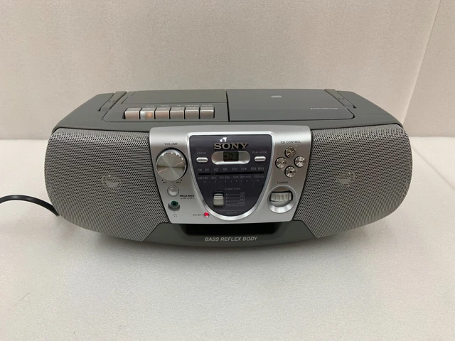 SONY CD RADIO Cassette Recorder CFD-V8 Bass Reflex Body $39.95 ...
