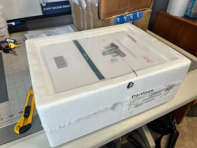 ONDULEUR DE FRÉQUENCE Danfoss VLT-2800 VLT2807PT4B20STRODBF00A00C0 PN ...