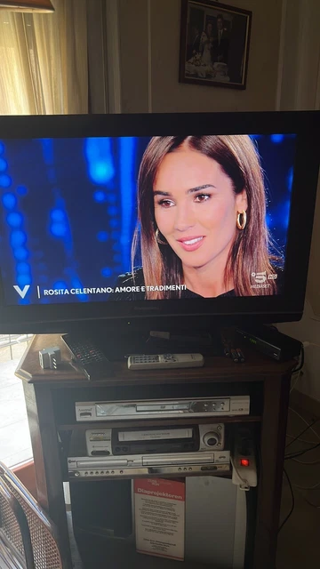 TELEVISORE LED PANASONIC 32 Pollici con Decoder esterno EUR 30,00 ...