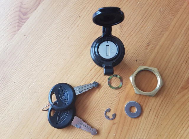 PACE EDWARDS JACKRABBIT Roller Shutter Roll Top Lock Barrel & 2 Keys £ ...