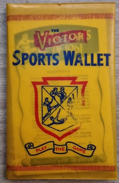 THE VICTOR COMIC "Sportsman's Wallet" football cards - "Famous Teams in ...