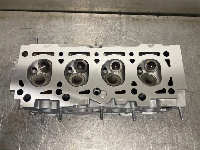 RECONDITIONED CYLINDER HEAD Ford Sierra 1.8 Cvh 1987-1993 Rffoeeb7A £ ...