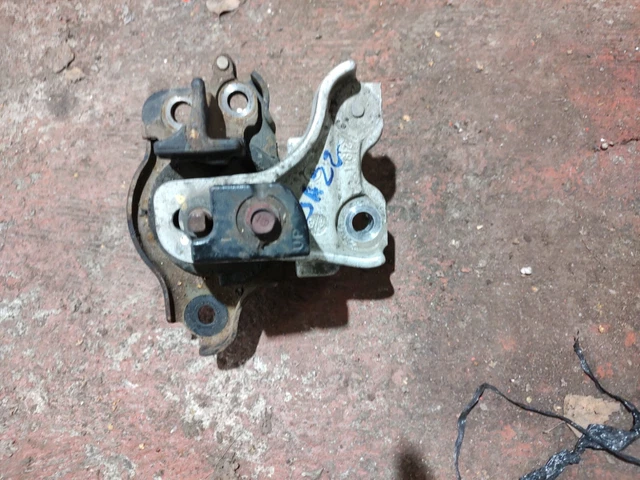 HONDA JAZZ MK1 02-08 1.4 Petrol i-DSI Engine Mount £25.00 - PicClick UK