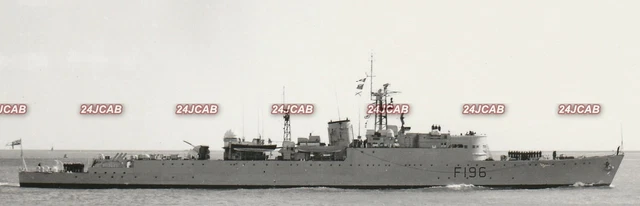 ORIGINAL PHOTOGRAPH ROYAL Navy. HMS "Urchin" Destroyer Frigate WW11 ...