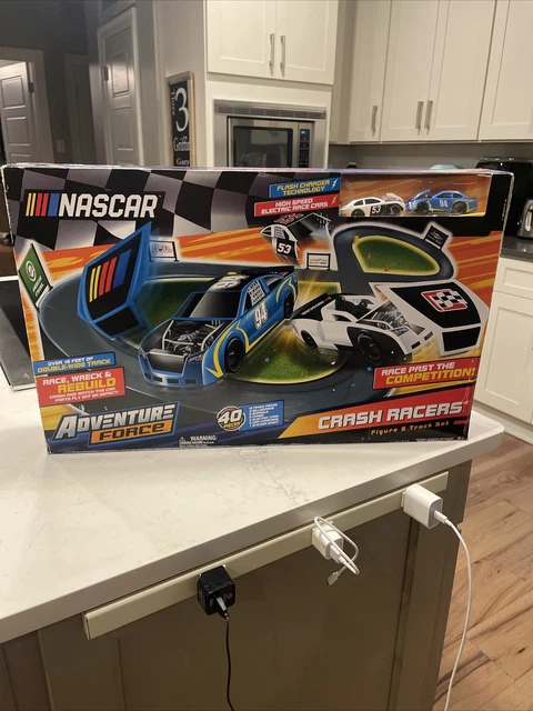 ADVENTURE FORCE NASCAR Crash Racers Figure 8, Motorized Vehicle Race ...