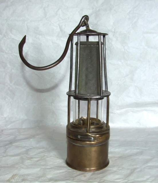 LAMPE DE MINEUR "WOLF" type CLANNY à ESSENCE / BENZINE/ MINE EUR 50,00 ...