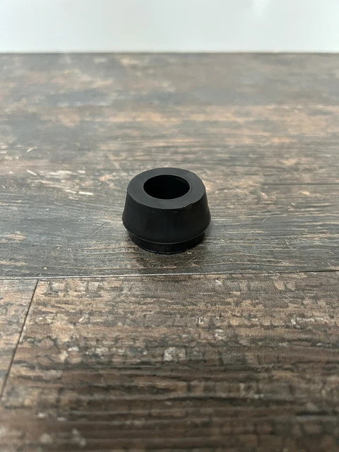 BRAND NEW GENUINE Toyota Hilux Shock Absorber Bush 90385-T0019 £5.75 ...