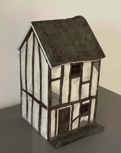 TUDOR DOLLS HOUSE - 24th Scale (TH/20) £20.00 - PicClick UK