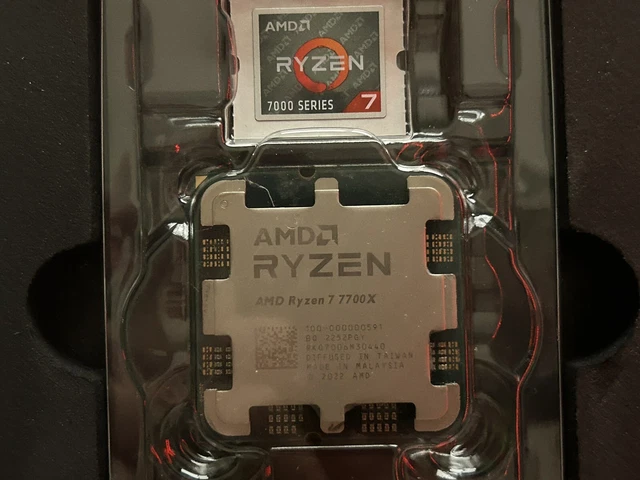 AMD RYZEN 7 7700x Processor (5.4 GHz, 8 Cores, LGA 1718/Socket AM5) Box ...