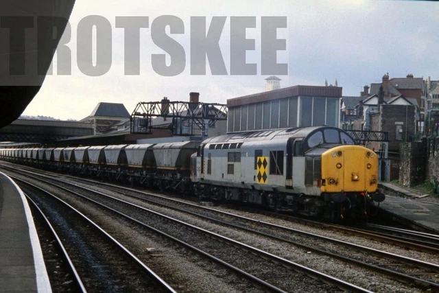 35MM SLIDE BR British Rail Diesel Loco Class 37 37703 Newport 1993 Orig ...