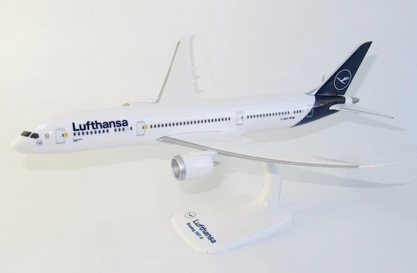 LUFTHANSA BOEING 787-9 D-ABPA 1/200 scale desk model NEW PPC £63.22 ...