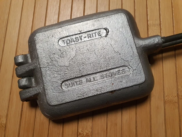 VINTAGE JAFFLE IRON Sandwich Toastie Toaster TOAST-RITE $25.00 ...