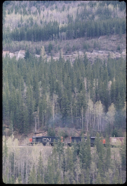 MB3-595 ORIGINAL COLOUR Slide Canadian National EMD SD40 #5146 at Morey, BC 1972 $3.00 - PicClick CA