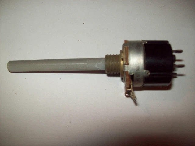 NOS 220K OHM DPST switch Pot. Linear (A4) Plastic Shaft 6.5mm dia. 5cm ...