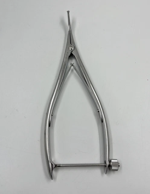 SYNTHES 399.130 BONE Spreader, speed lock, width. 12 mm, length 270 mm ...